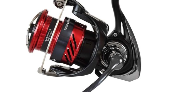 DAIWA 23 Ninja LT 2500 SP With Spare Spool